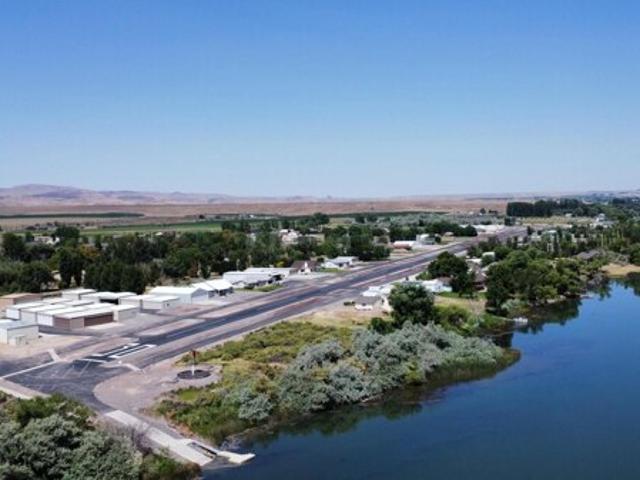 Airpark Loop, Melba, Home For Sale