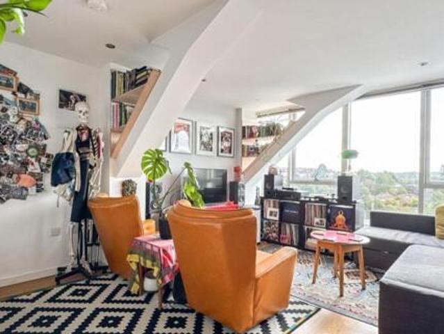 Airpoint, Skypark Road, 1 Bedroom Flat