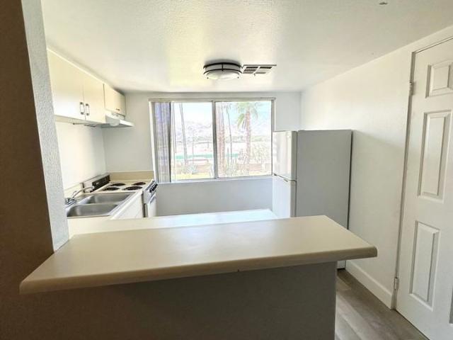 Airport Garden Apartments Studio Apartment for Rent at 2580 E Tahquitz Canyon Way, Palm Springs, CA 92262 Sunrise Park