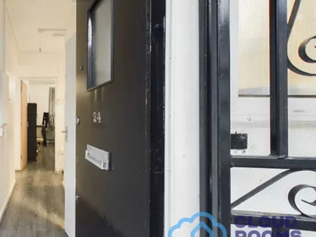 Ajax House, Old Bethnal Green Road, London, E2 6PR, United Kingdom | 4 bed apartment for rent #165952830 | Rentberry