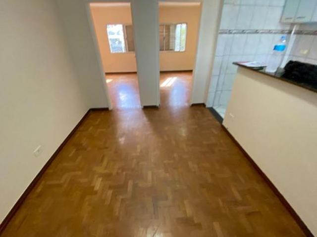 Ao lado da Pça bendito Calxito, c/ facil acesso ao Hospital/metrô Clinicas e, do metrô Oscar Freire!