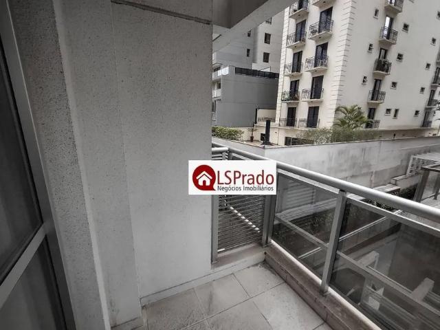 Ao Shop Frei Caneca e Metrô Higienopolis/Mackenzie, conjunto com banheiro, terraço e 1 vaga!