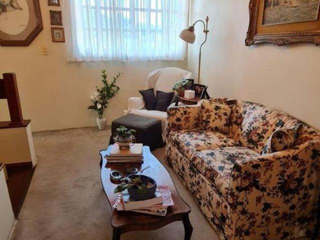 Casa Em Condomínio