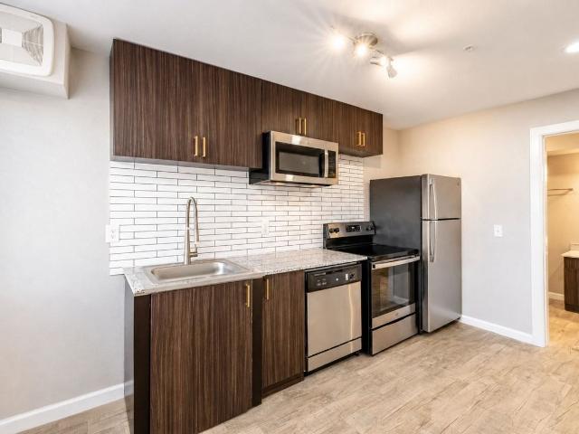 Alma Apartments 1 Bedroom Apartment for Rent at 9220 N Interstate 35, Austin, TX 78753 Georgian Acres