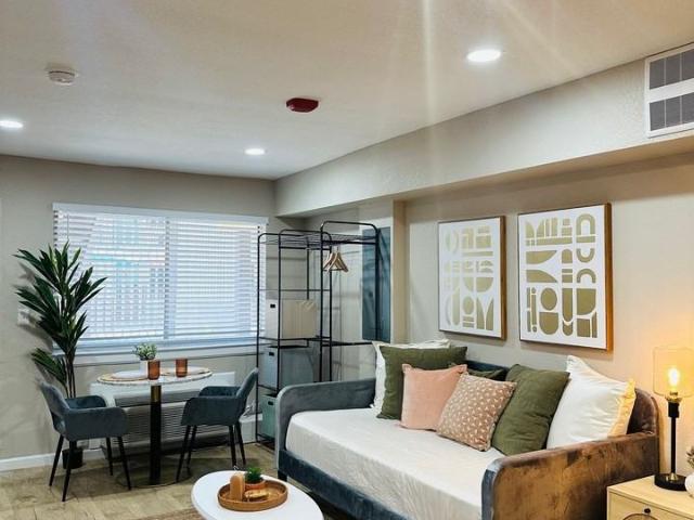 Alma Apartments Studio Apartment for Rent at 9220 N Interstate 35, Austin, TX 78753 Georgian Acres