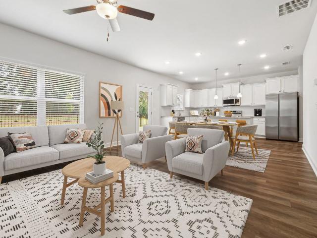 Alma Farms 3 Bedroom Apartment for Rent at 300 Peachtree Rd, Hoschton, GA 30548