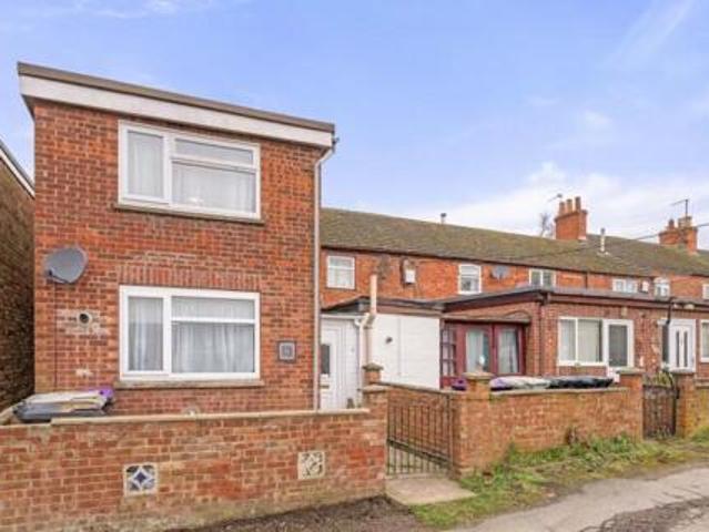 Alma Place, Spilsby, 3 Bedroom End