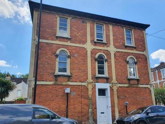 Alma Road, Clifton, Studio Flat For