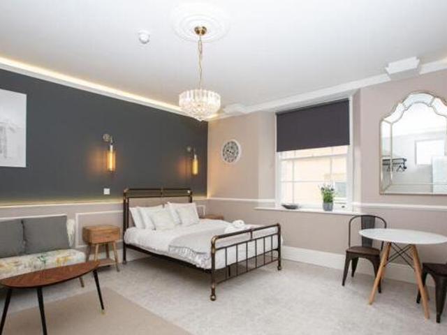 Alma Road, Clifton, Studio Flat For