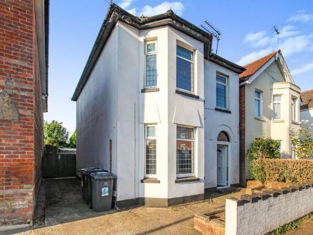 Alma Road, Bournemouth BH9 5 bed property to rent £2,650 pcm £612 pw