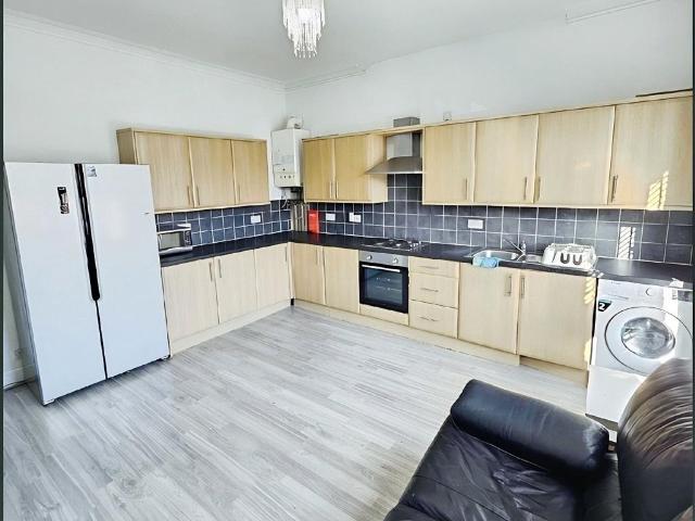 Alma Road, Hampshire SO14 5 bed flat to rent £2,500 pcm £577 pw
