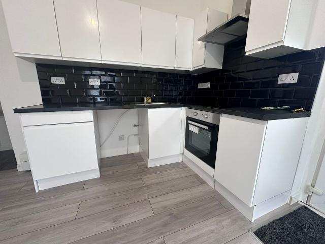 Alma Road, Southampton SO14, Studio to rent, £750 pcm | PrimeLocation