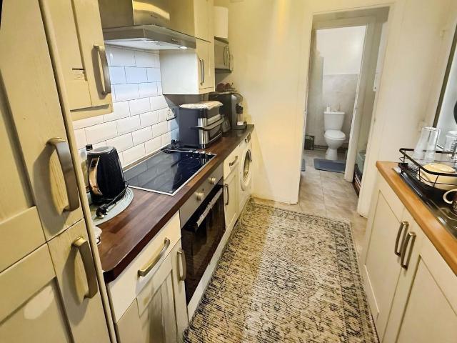 Alma Road, Peterborough PE1, 2 bed property to rent, £950 pcm | PrimeLocation