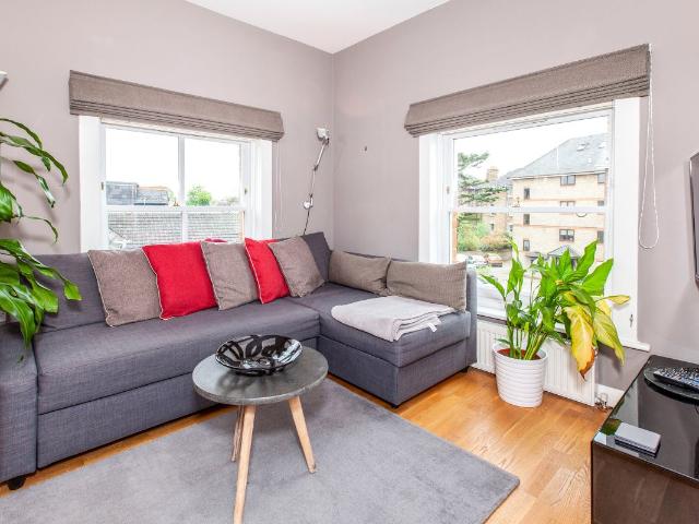Alma Road, Windsor SL4, 1 bed flat to rent, £1,300 pcm | PrimeLocation