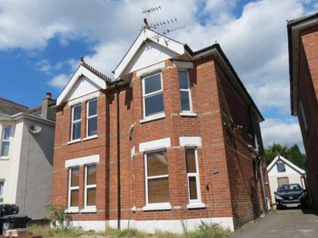 Alma Road, Winton, 4 Bedroom Apartment