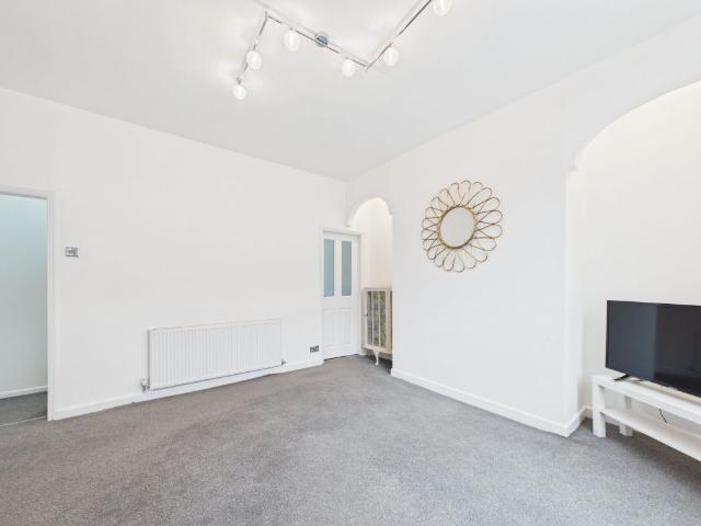 Alma Street, Atherton, M46