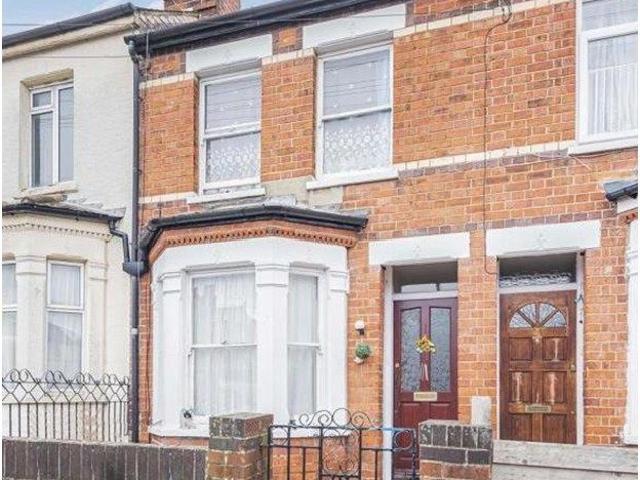 Alma Street, Reading RG30, 3 bed terraced house to rent, £1,500 pcm | PrimeLocation