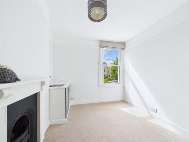 Alma Vale Road, Bristol, BS8 2HR