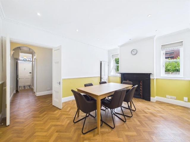 Alma Vale Road, Clifton, Bristol BS8, 4 bed end terrace house to rent, £3,300 pcm | PrimeLocation
