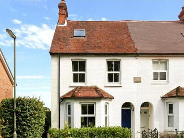 Alma Way, Farnham, 4 Bedroom Semi detached