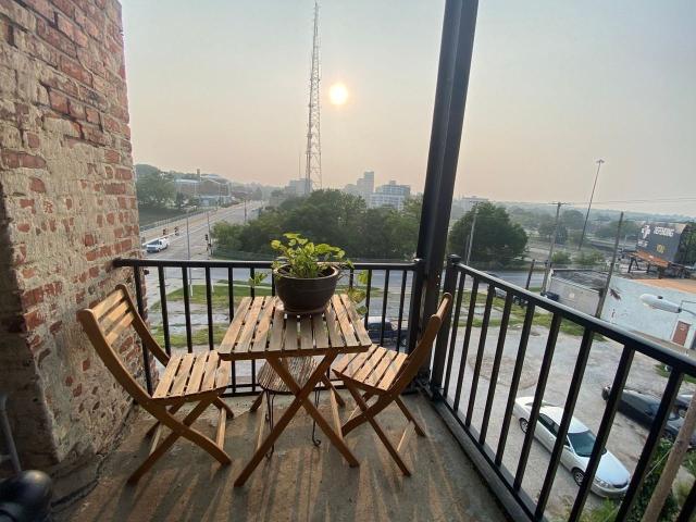 Alma 1 Bedroom Apartment for Rent at 2754 2754 Harney / 324 S 27th Avenue, Omaha, NE 68131 Gifford Park