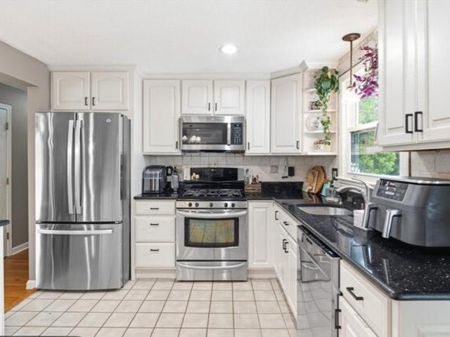 Almeda St, Salem, Home For Sale