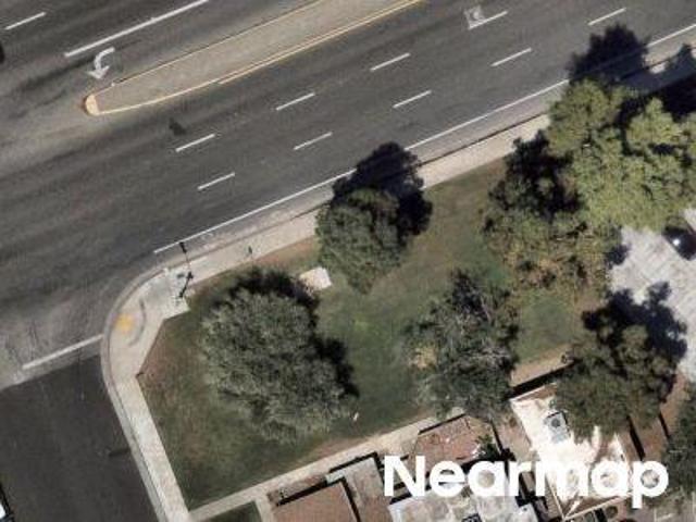 Almendra Ave Apt D