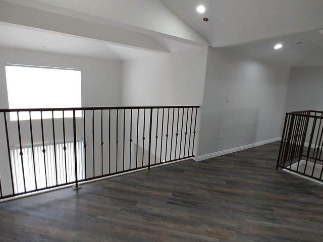 Almeria Townhomes 2 Bedroom Apartment for Rent at 11541 Blucher Ave, Los Angeles, CA 91344 Granada Hills
