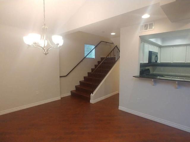 Almeria Townhomes 2 Bedroom Apartment for Rent at 11541 Blucher Ave, Los Angeles, CA 91344 Granada Hills
