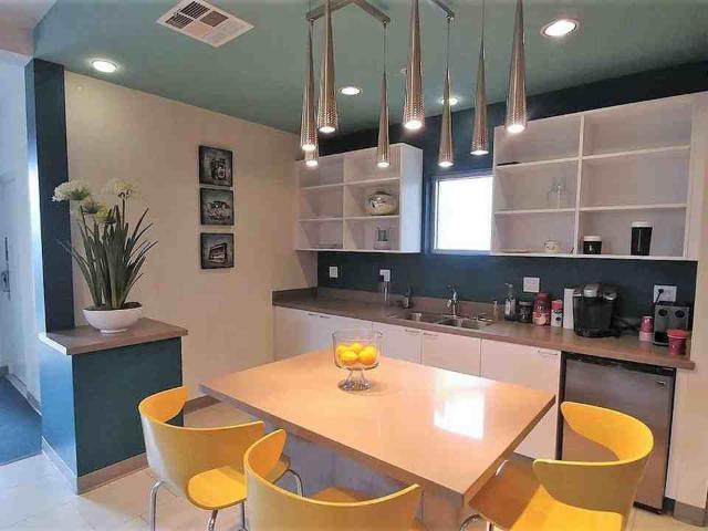 Almeria Townhomes 3 Bedroom Apartment for Rent at 11541 Blucher Ave, Los Angeles, CA 91344 Granada Hills