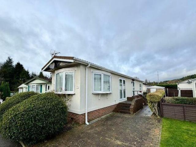 Almond Crescent, Pine View Park, 2 Bedroom Park