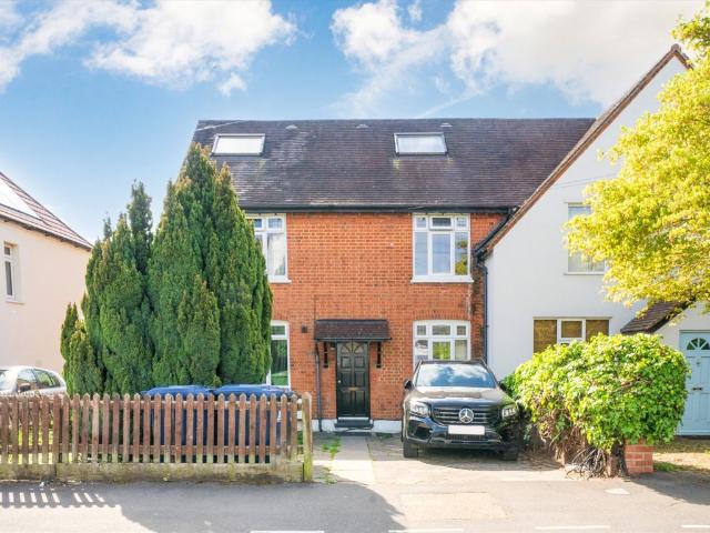 Almond Avenue, Ealing W5, Studio to rent, £1,050 pcm | PrimeLocation