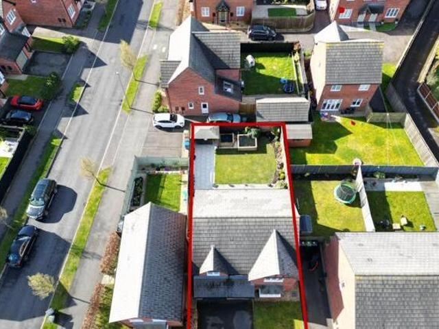 Almond Green Avenue, Standish, 4 Bedroom Detached