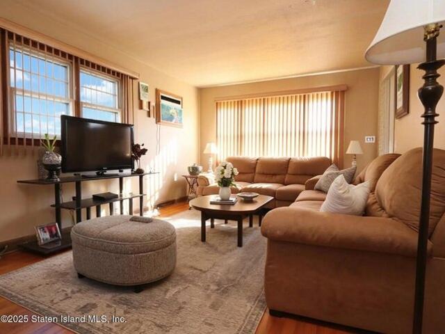 Almond St, Staten Island, Home For Sale