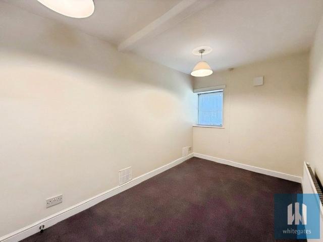 Almondbury Bank, Huddersfield, HD5