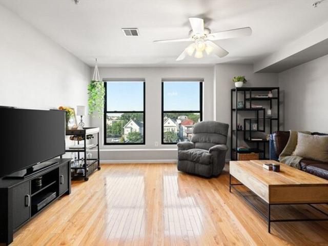 Almont St Apt,malden, Condo For Sale