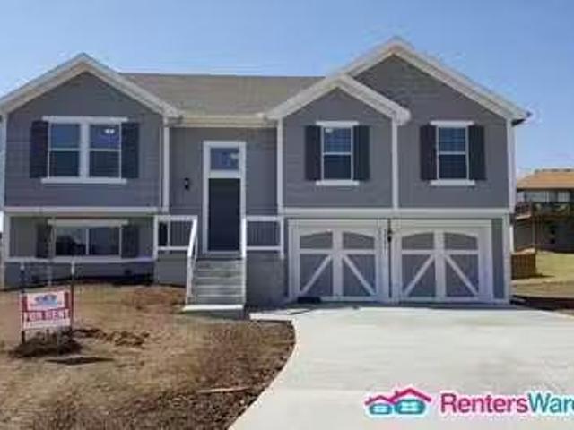 Almost New 4 Bedroom! Avail 10/15! 1504 Jules Ct