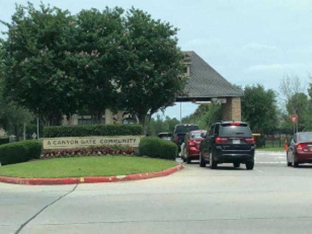 Alabaster Oaks Ln