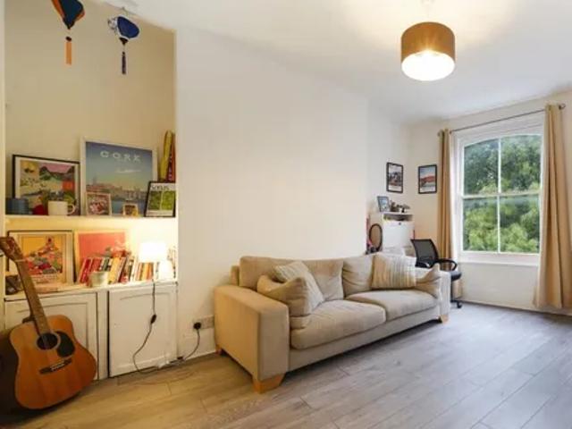 Aladdin's, 1 Hazellville Road, London, N19 3LW, United Kingdom | 1 bed apartment for rent #167385787 | Rentberry