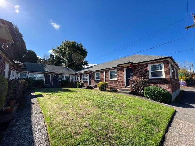 Alameda Court by Star Metro 1 Bedroom Apartment for Rent at 3108 Ne Alberta St, Portland, OR 97211 Concordia