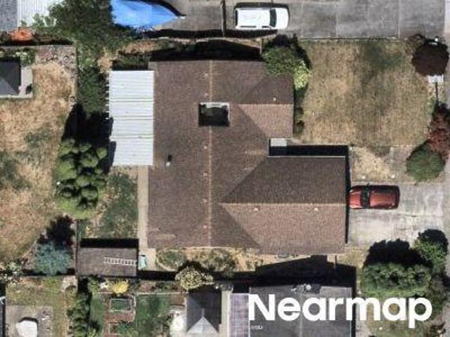 Alameda Dr