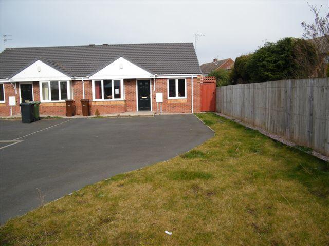 Alamein Road, Willenhall WV13, 2 bed bungalow to rent, £950 pcm | PrimeLocation
