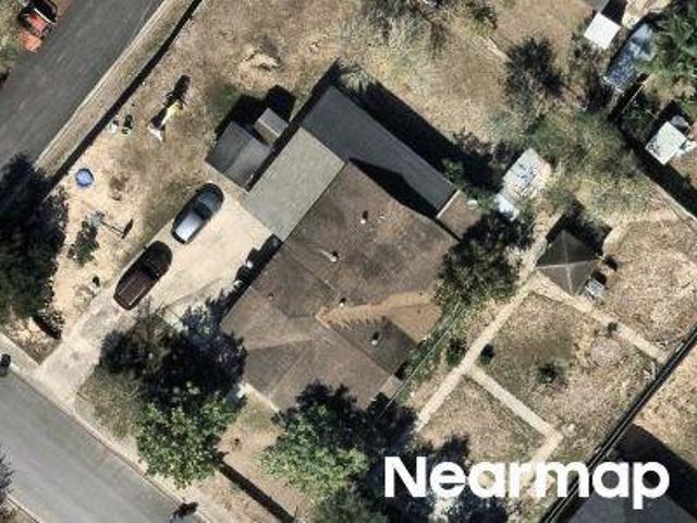 Alamo St