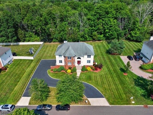 Alana Ct, Warren Twp, Home For Sale