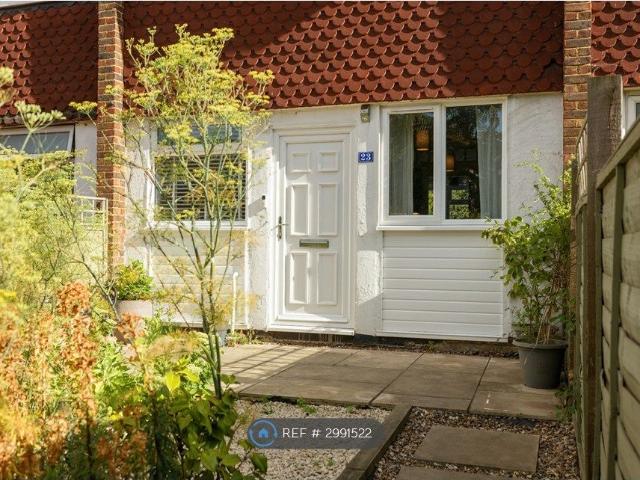 Alanthus Close, London SE12, 1 bed flat to rent, £1,600 pcm | PrimeLocation