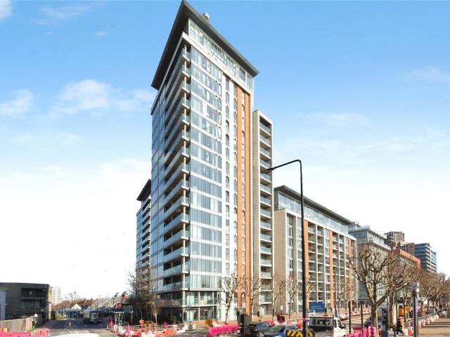 Alaska Apartments, 22 Western. 1 bed flat to rent £1,950 pcm £450 pw