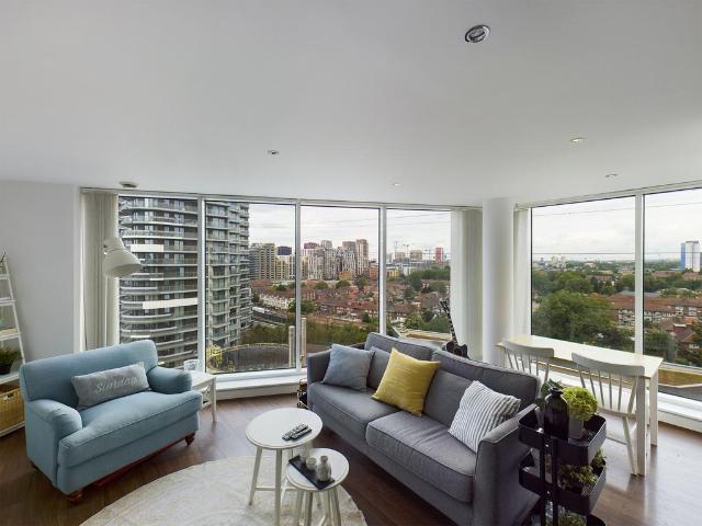 Alaska Apartments, 22 Western. 2 bed flat to rent £2,500 pcm £577 pw