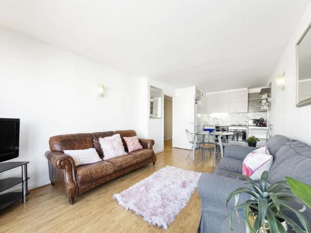 Alaska Building, Deptford SE13 2 bed flat to rent £2,200 pcm £508 pw