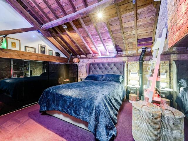 Alaska Buildings, Southwark, London, SE1 2 bed flat to rent £6,500 pcm £1,500 pw