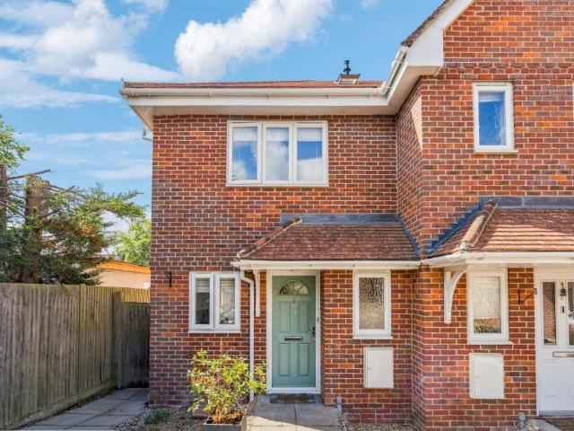 Alastair Mews, Beaconsfield, Buckinghamshire HP9, 3 bed end terrace house to rent, £2,600 pcm | PrimeLocation